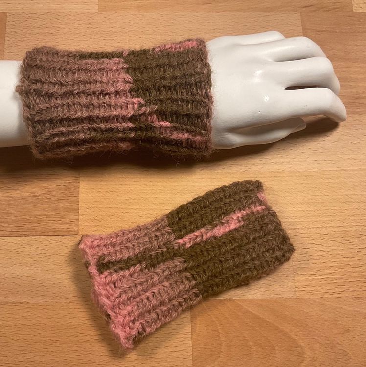 Handgestrickte Pulswärmer - 👐 aus Alpaka-Wolle 🧶 *NEU* (Neu (gemäss Beschreibung)) in Krauchthal ...