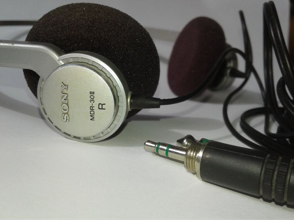 Sony MDR - 30 II casques vintage Kopfhöhrer Walkman 1984 | Kaufen auf Ricardo