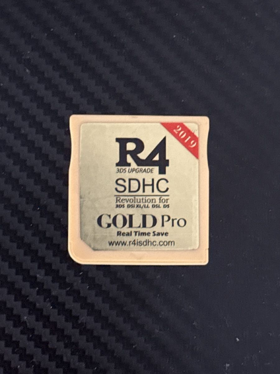 R4 3DS Gold Pro - For Nintendo Consoles! + 4 GB SD card (Neu (gemäss ...