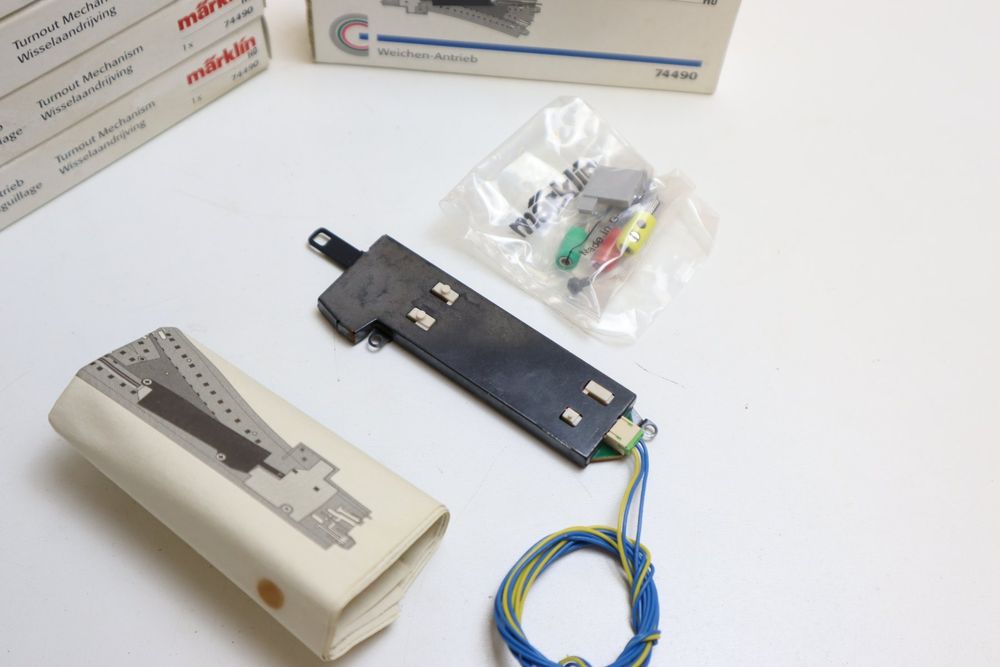 Märklin 6 x El. Weichenantrieb 74490 H0 C-Gleis | Kaufen auf Ricardo