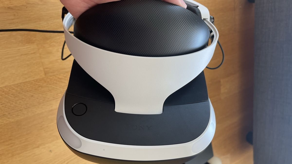 PS VR bundle - with two move controllers and ps4 Camera (Gebraucht) in ...