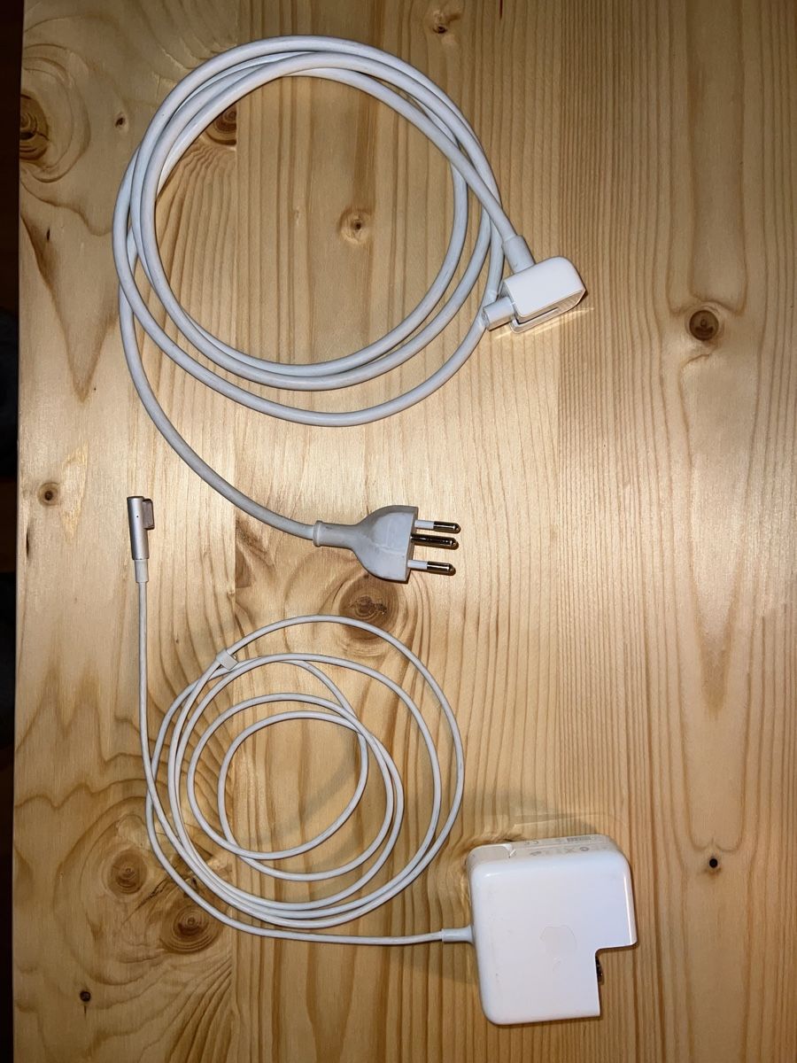 MacBook Air (4,2 mid 2011) 13“ neuer Akku mit 15 zyklen, TOP (Gebraucht ...