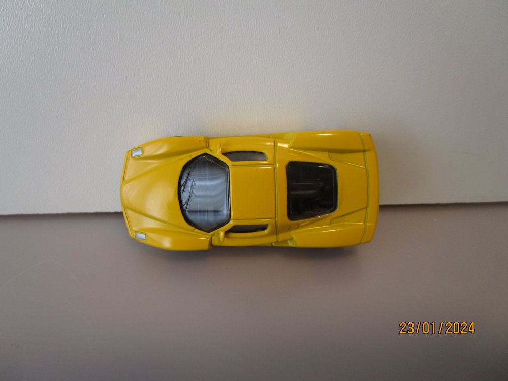 SIKU FERRARI ENZO FERRARI - 0864 (Neu (gemäss Beschreibung)) in Chêne ...