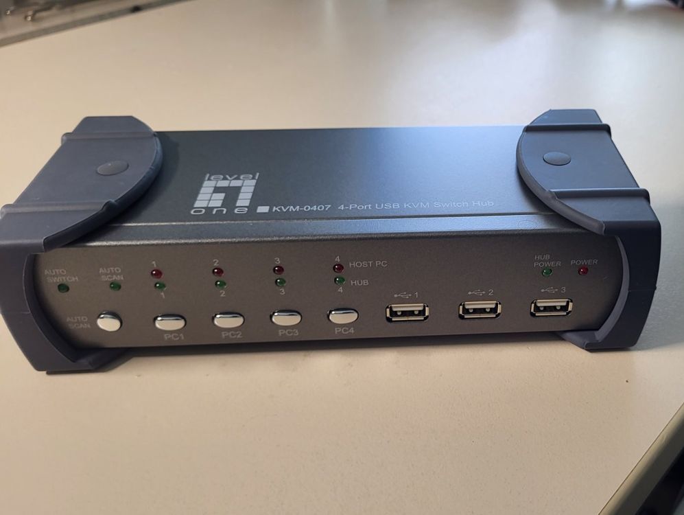 KVM-407 4 Port USB KVM Switch Hub | Kaufen auf Ricardo