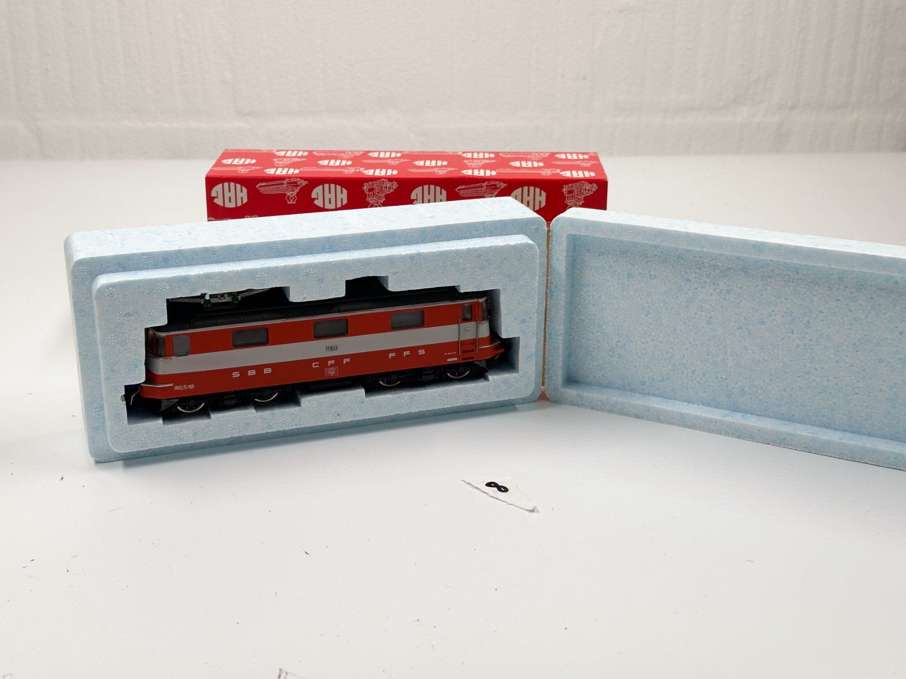 HAG 211 SBB CFF FFS Re 4/4 II "Swiss Express" (Gebraucht) in Zürich für CHF 87 – mit Lieferung ...