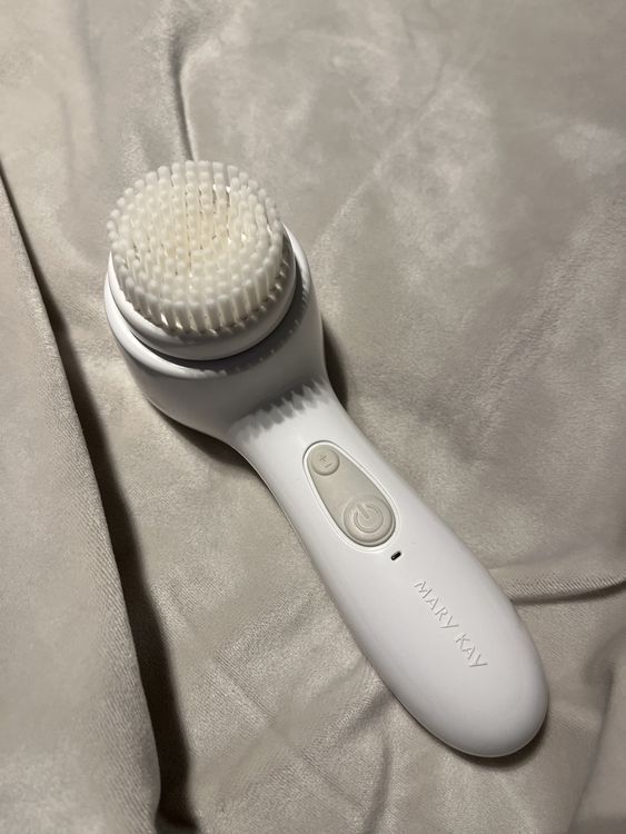 Mary Kay Face Cleansing Brush (Gebraucht) in Aesch BL für CHF 20 – mit ...