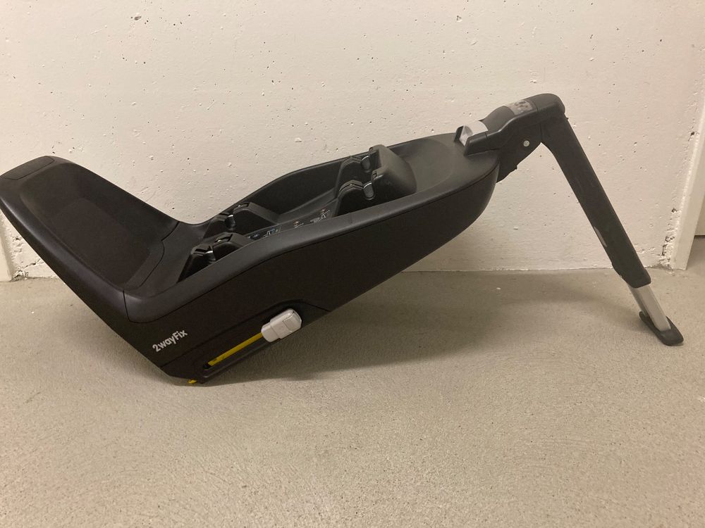 MAXI-COSI 2way Fix Station zu Pebble Plus und 2way Pearl | Kaufen auf Ricardo