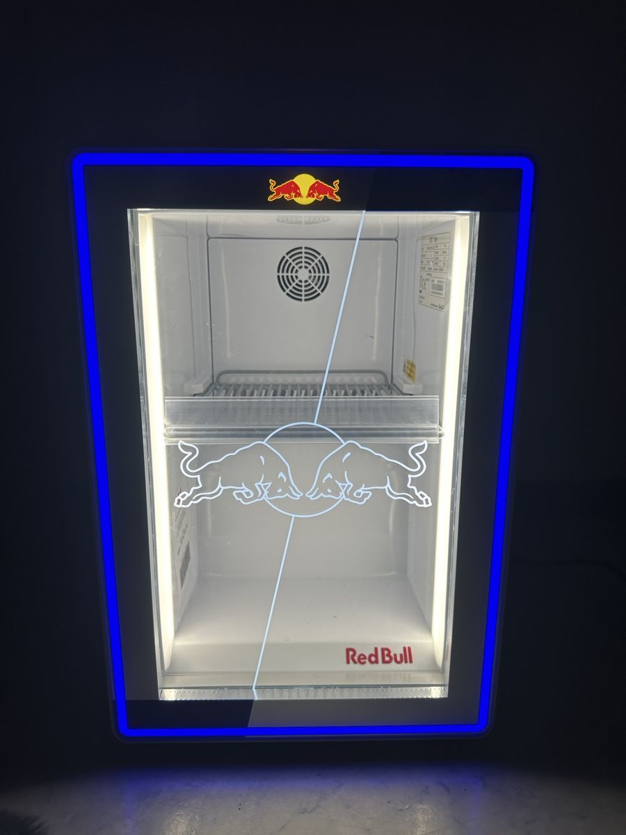 Red Bull Kühlschrank Mini-Kühlschrank NEUES Model (Neu (gemäss ...