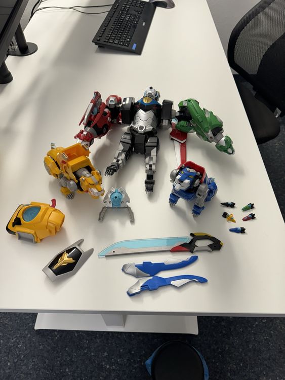 Voltron Legendary Defender Zusammenstellbarer Roboter | Kaufen auf Ricardo