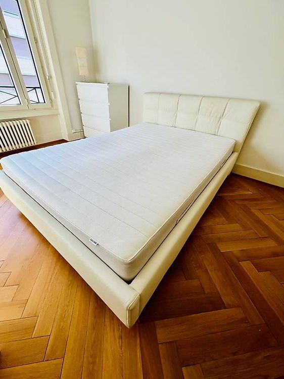 Grand lit double avec matelas inclus (D'occasion) à Genève pour CHF 100 ...