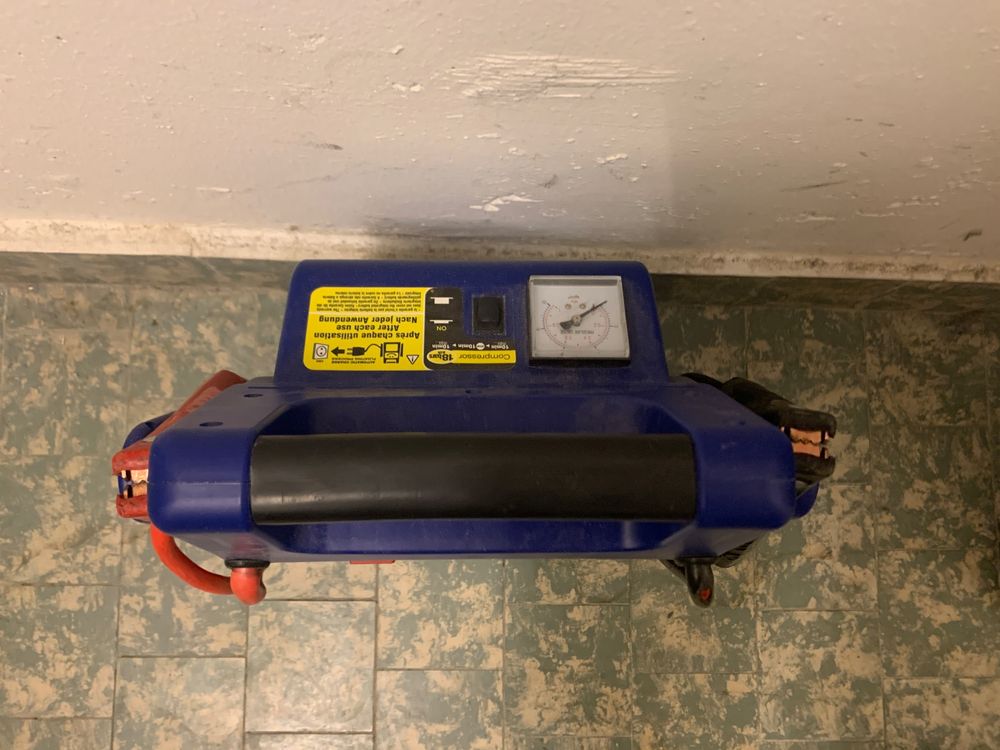 Starthilfe Booster mit Kompressor | Kaufen auf Ricardo