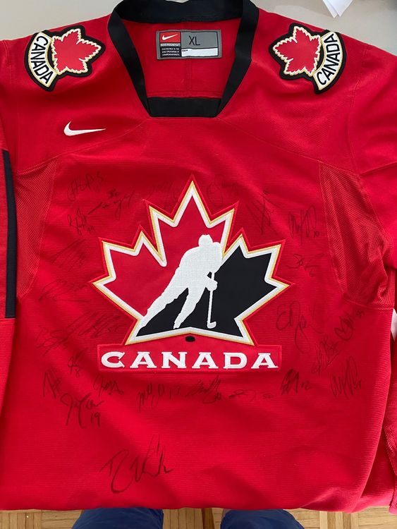 Original Team Canada Shirt mit Unterschriften | Kaufen auf Ricardo
