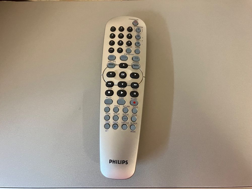 Philips DVP3055V VHS-DVD-Player/Videorecorder - Silber (Gebraucht) in ...
