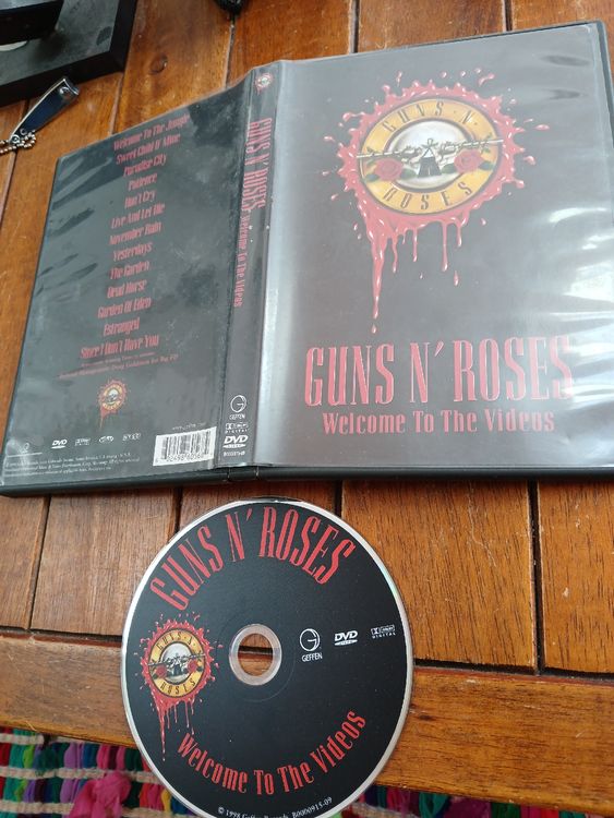 Guns n'roses- vidéos (dvd) (Gebraucht) in St-Cergue für CHF 15 – mit ...