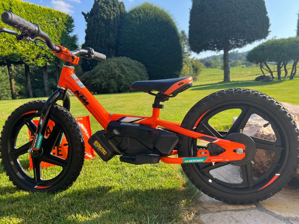 Kinder Elektro Velo Motorrad KTM Stacyc 16 - ein Traum!! (Gebraucht) in ...