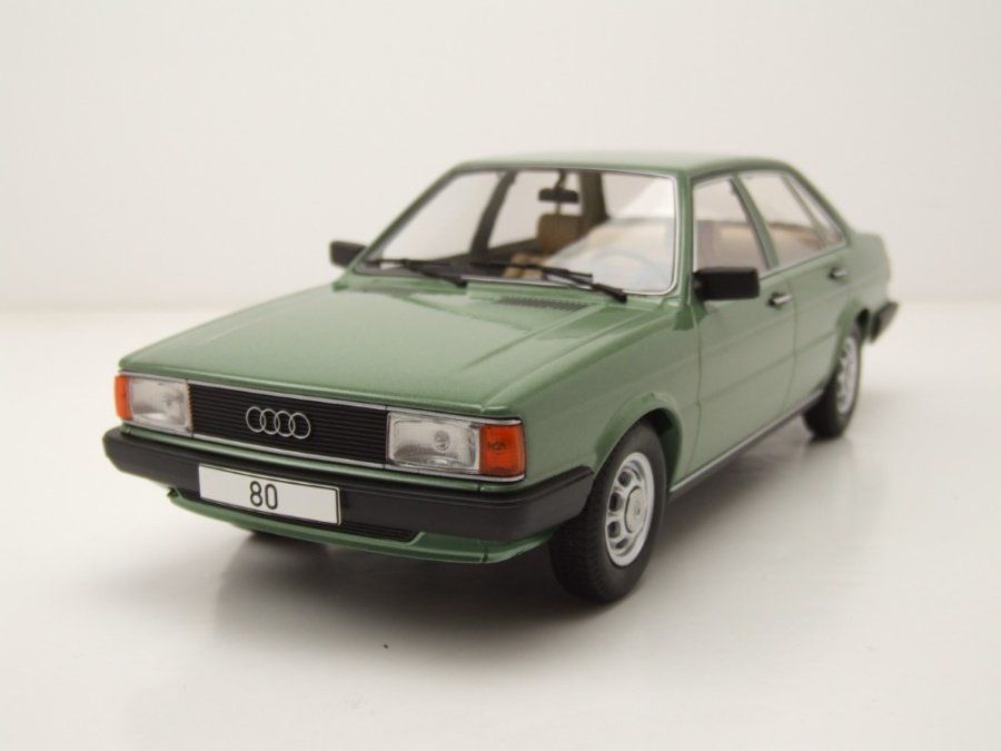 Audi 80 B2 Phase I 1978-1984 hellgrün met. / schwarz 1:18 (Neu und ...
