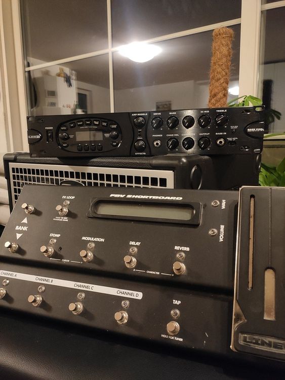 LINE6 Bass Pod PRO MultiFX / Amp Modulation & FBV Shortboard (Gebraucht ...