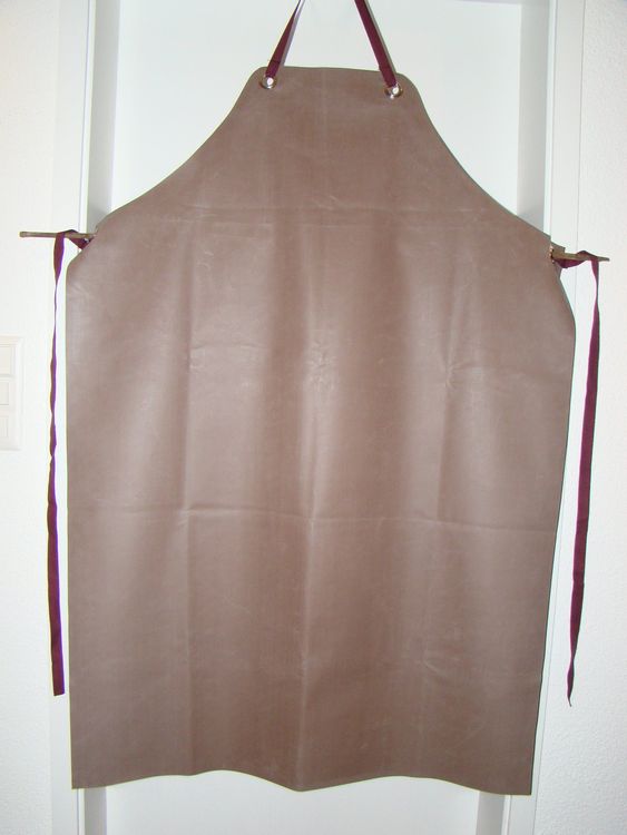 Gummischürze braun 90/130cm (Neu (gemäss Beschreibung)) in Hergiswil NW ...