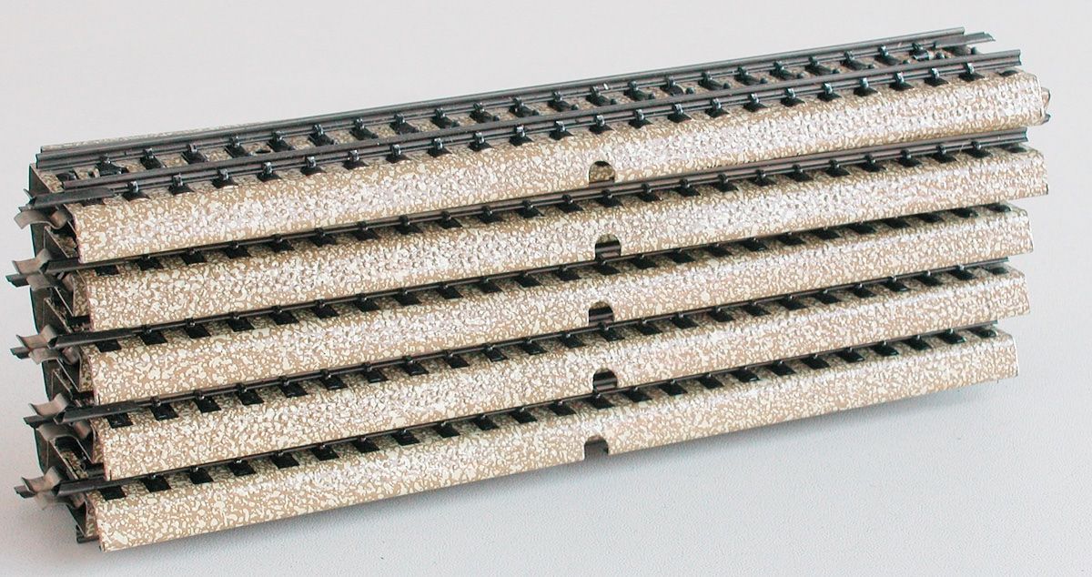 Märklin M-Gleis 10 Gleisstücke 5106 Spur H0 (Gebraucht) in Oberwil BL für CHF 9.5 – mit ...