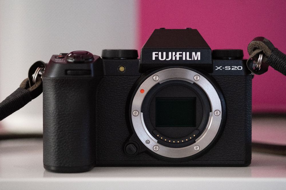 Fujifilm X-S20 Body, schwarz, NEU, CH Garantie bis Juli 2027 | Kaufen auf Ricardo