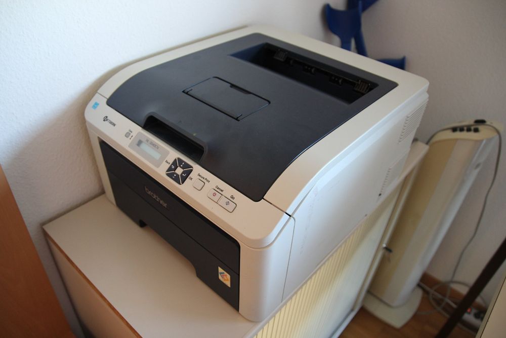 Farb - Laserdrucker HL - 3040CN (Gebraucht) in Aarau für CHF 100 – nur Abholung auf Ricardo kaufen