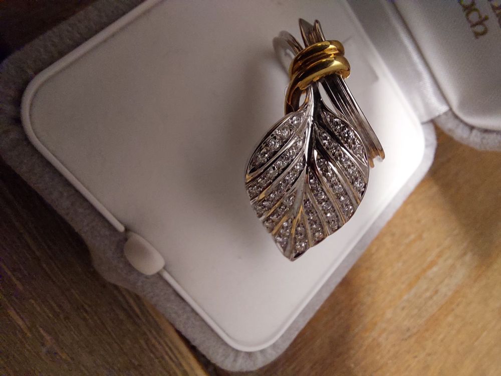 Ausgefallener Ring in 18 Karat Weiss-u. GG mit 48 Brillanten (Neu ...