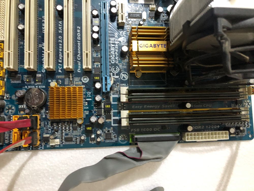 Mainbord dualcore (Gebraucht) in Biel-Bienne für CHF 17 – mit Lieferung auf Ricardo kaufen