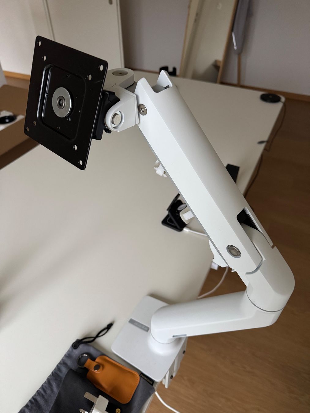 ERGOTRON HX Monitor Arm (Gebraucht) in Corgémont für CHF 140 – mit ...