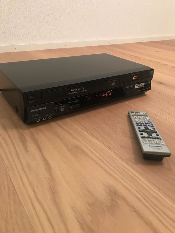 Panasonic NV-VP33 VHS Rec. / DVD Player | Kaufen auf Ricardo