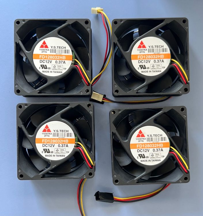 Cooling fan (4x) Y.S.TECH | Kaufen auf Ricardo