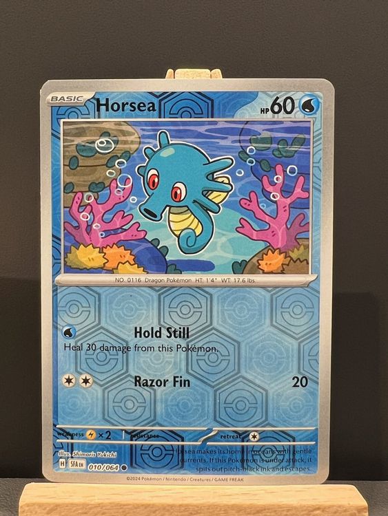 Pokémon Horsea - 010/064 010/064 SV: Shrouded Fable EN | Kaufen auf Ricardo