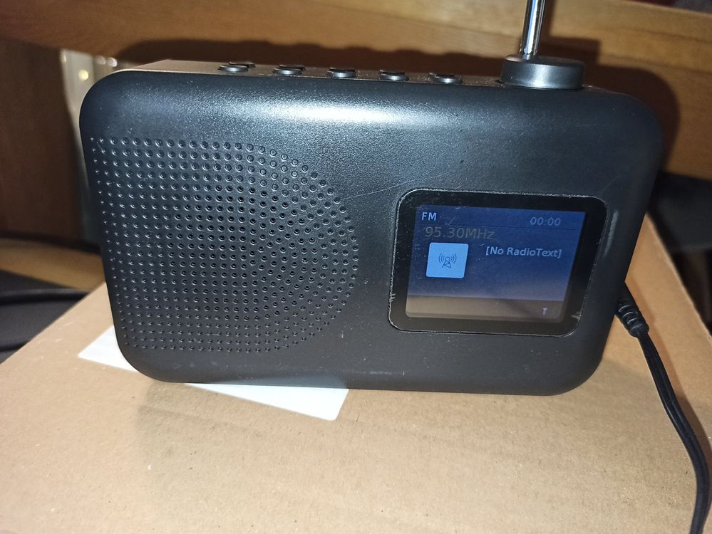 DAB+ Radio - Silvercrest Modell HG06860A / Ab 1,- | Kaufen auf Ricardo