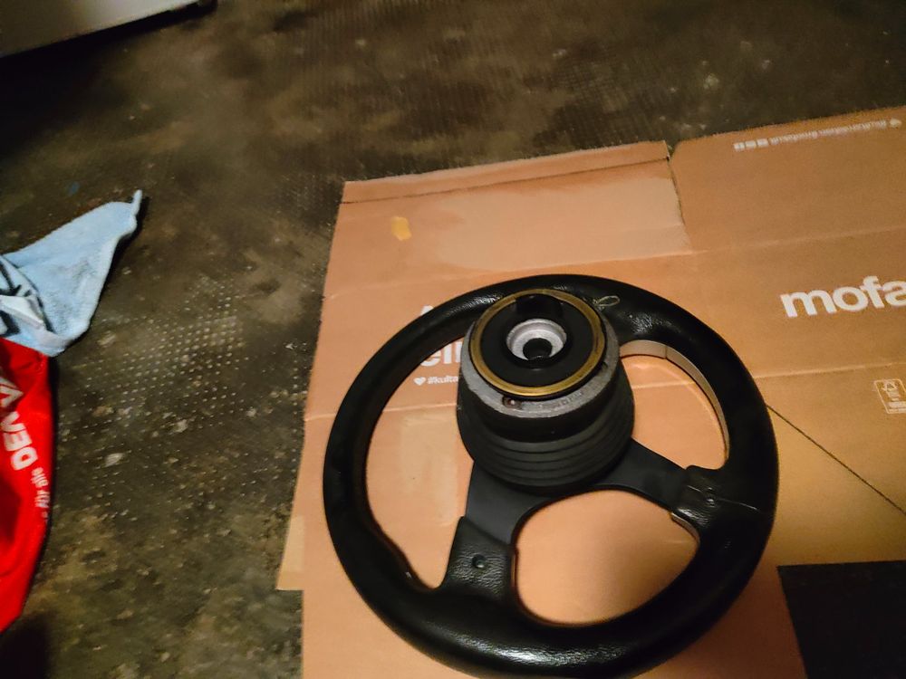 Victor Lenkrad 33cm (Gebraucht) in Deitingen für CHF 49 – mit Lieferung ...