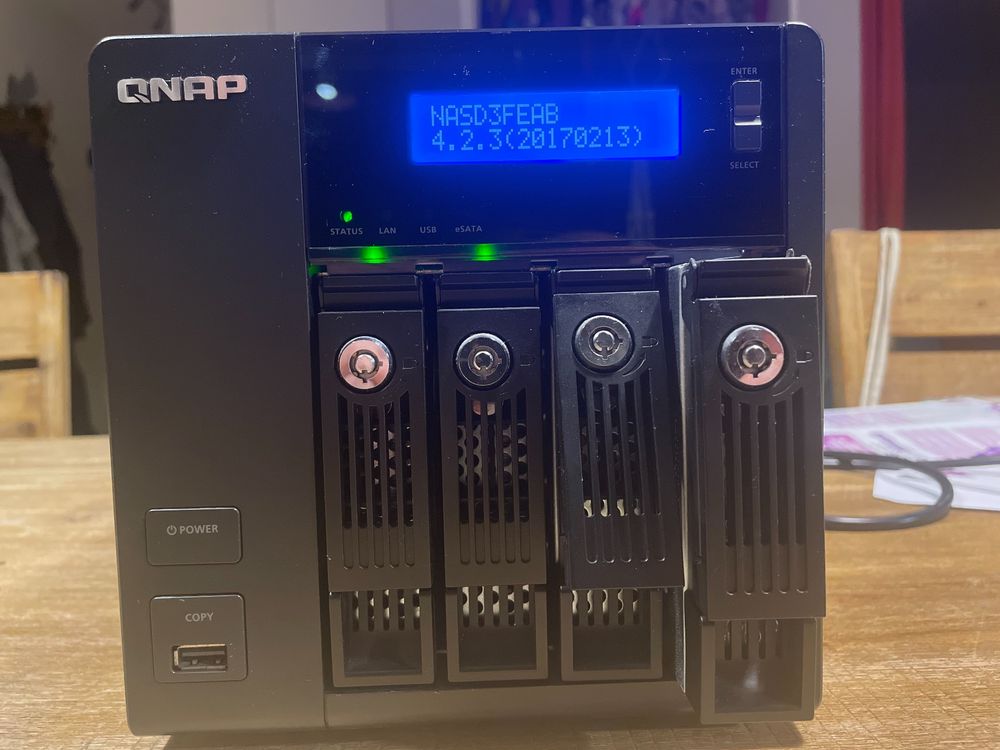 NAS Server (Gebraucht) in Baar für CHF 50 – nur Abholung auf Ricardo kaufen