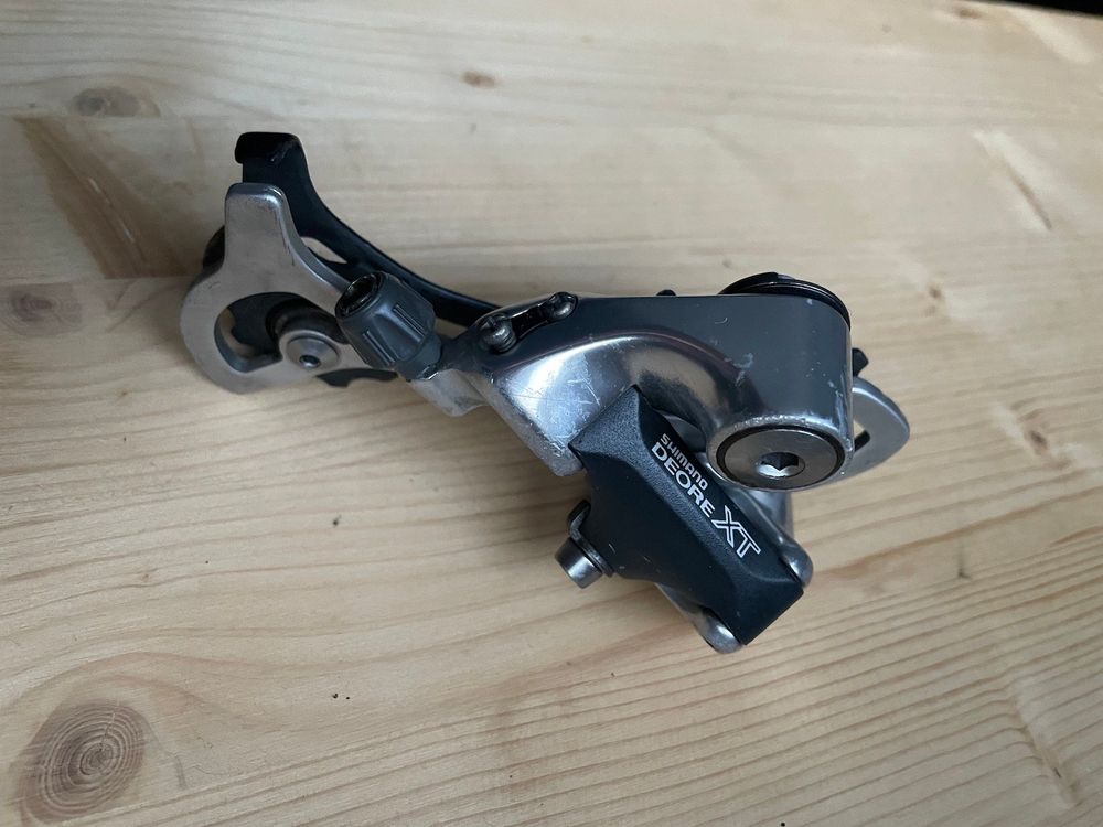 Shimano Deore XT RD-M737 Schaltwerk (Gebraucht) in Massongex für CHF 19 ...