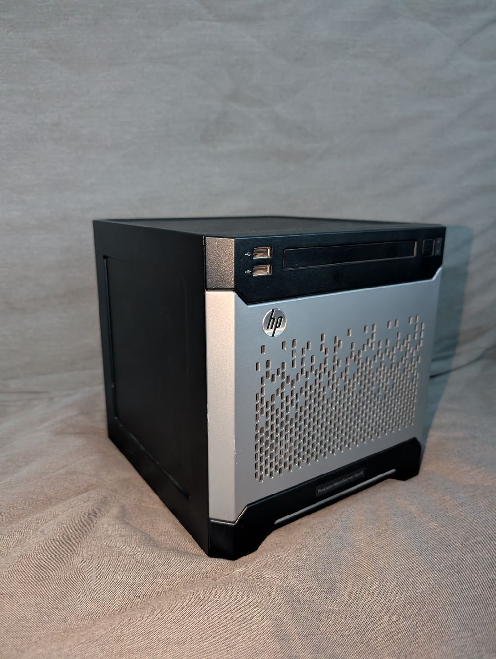 HPE ProLiant MicroServer Gen8 (F9A40A) (Gebraucht) in Kriens für CHF 76 ...