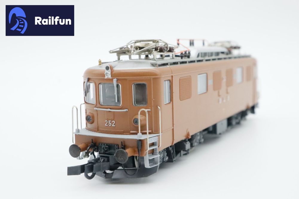 Roco 63883 BLS Ae 4/4 252 H0 DC Analog (Gebraucht) in Basel für CHF 140 ...