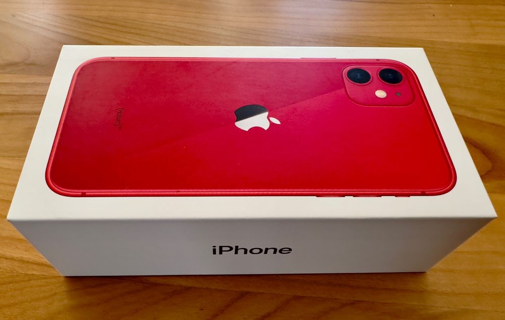 Sehr gut erhaltenes iPhone 11 - rot mit 128GB | Kaufen auf Ricardo