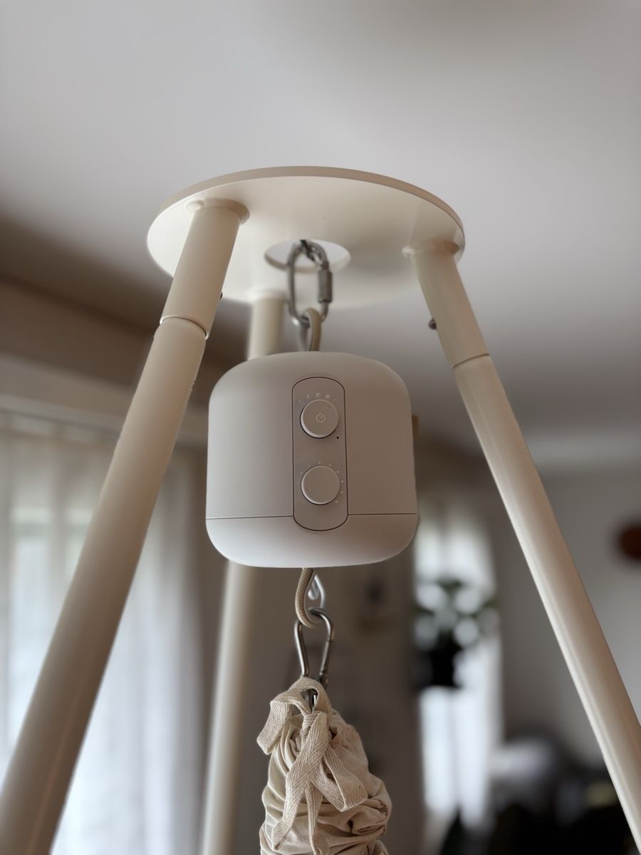 Federwiege Membantu inkl. Wiegemotor (with App) und Gestell (Gebraucht ...