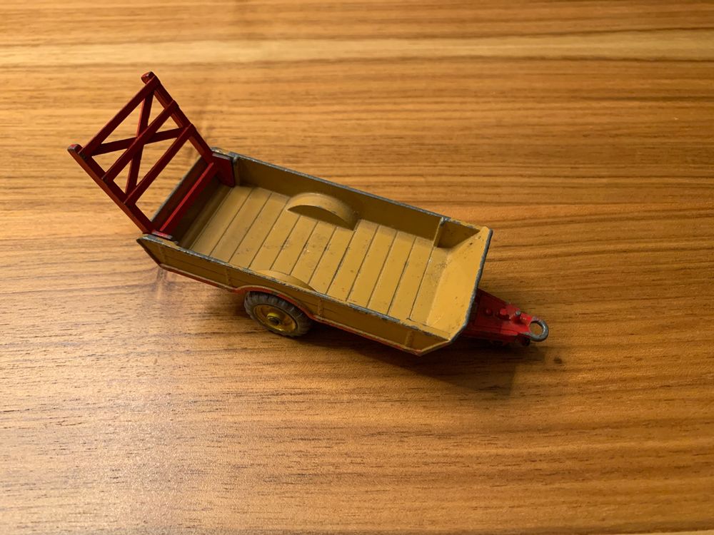 Dinky Toys Farm Trailer No. 320 (Gebraucht) in Lützelflüh-Goldb für CHF ...