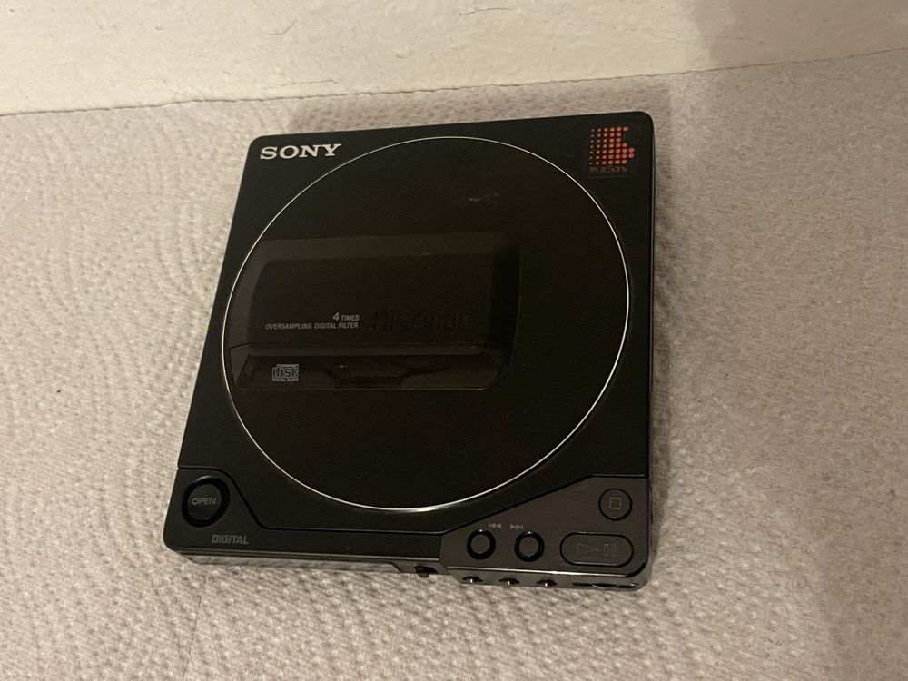 Sony D-250 Discman (Defekt) in Zürich für CHF 179 – mit Lieferung auf ...