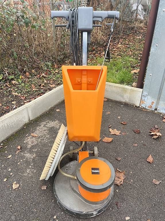Taski 42 vsb einscheibenmaschine( wetrok cleanfix numatic) (Gebraucht ...
