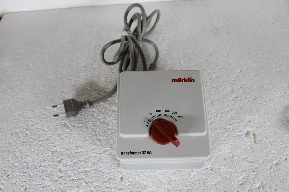 Märklin 6647 Transformer 230 Volt. 32 VA. (Gebraucht) in Triesen für ...