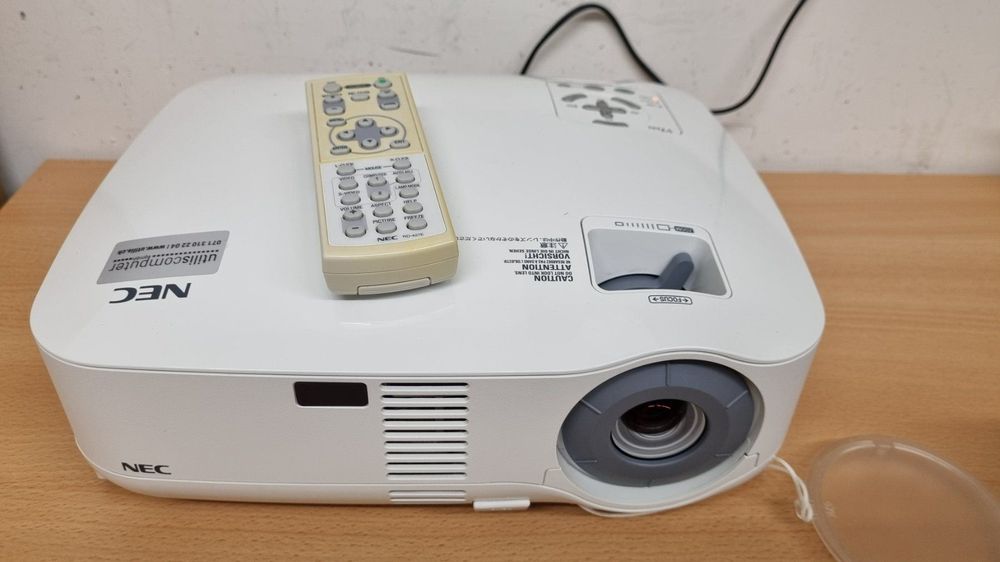 Beamer Nec VT695 | Kaufen auf Ricardo