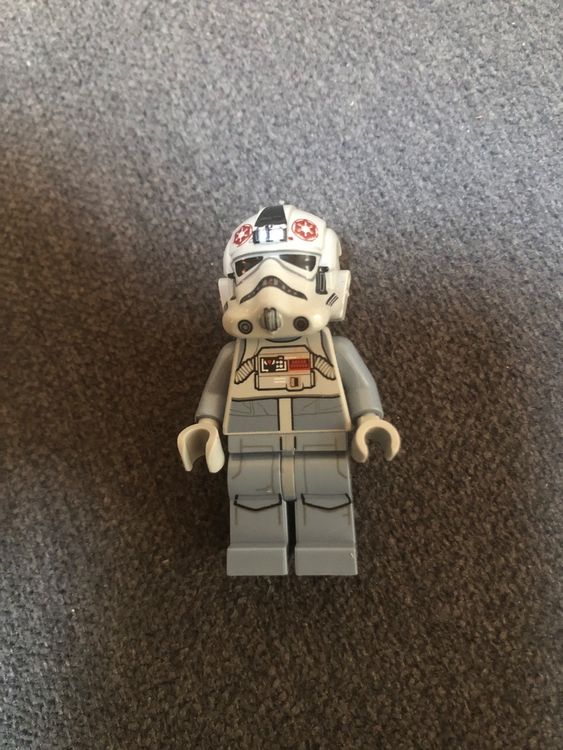 Lego figurine Star Wars AT-AT Driver (Gebraucht) in Fully für CHF 4 ...