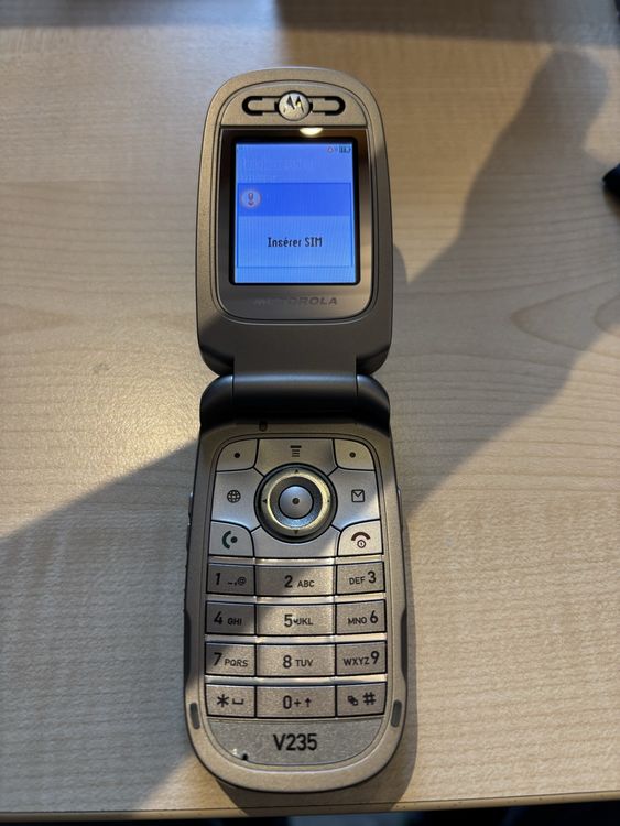 Motorola V235, téléphone à clapet rétro, boîte d'origine | Kaufen auf ...