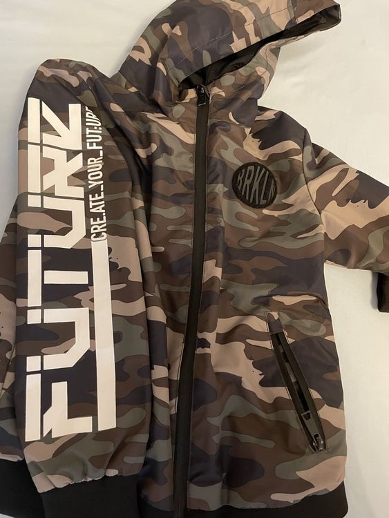 Coole Übergangsjacke Chapter Young Gr. 134/140 (Neu (gemäss ...