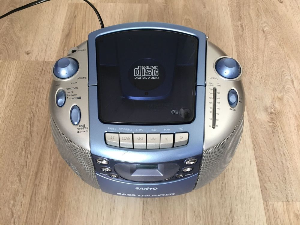 Radio & CD Player - SANYO BASSXPANDER | Comprare su Ricardo