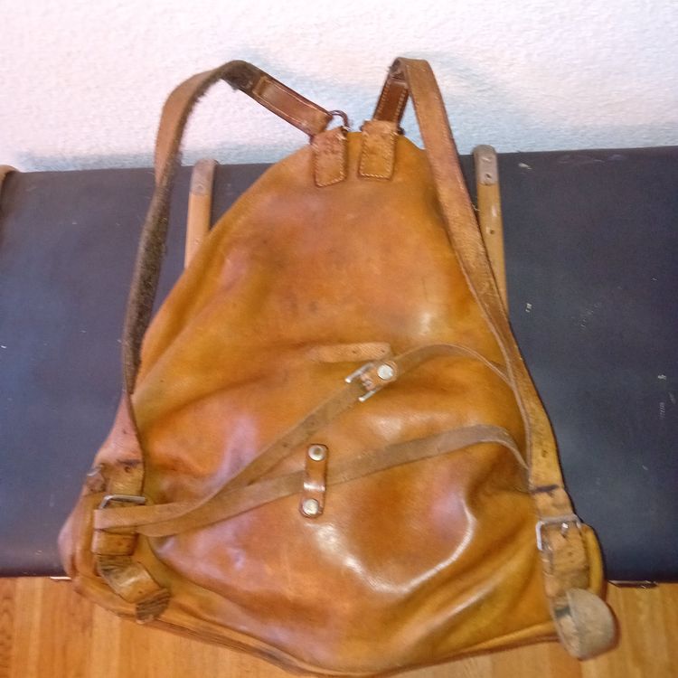 Alter Leder Rucksack | Kaufen auf Ricardo