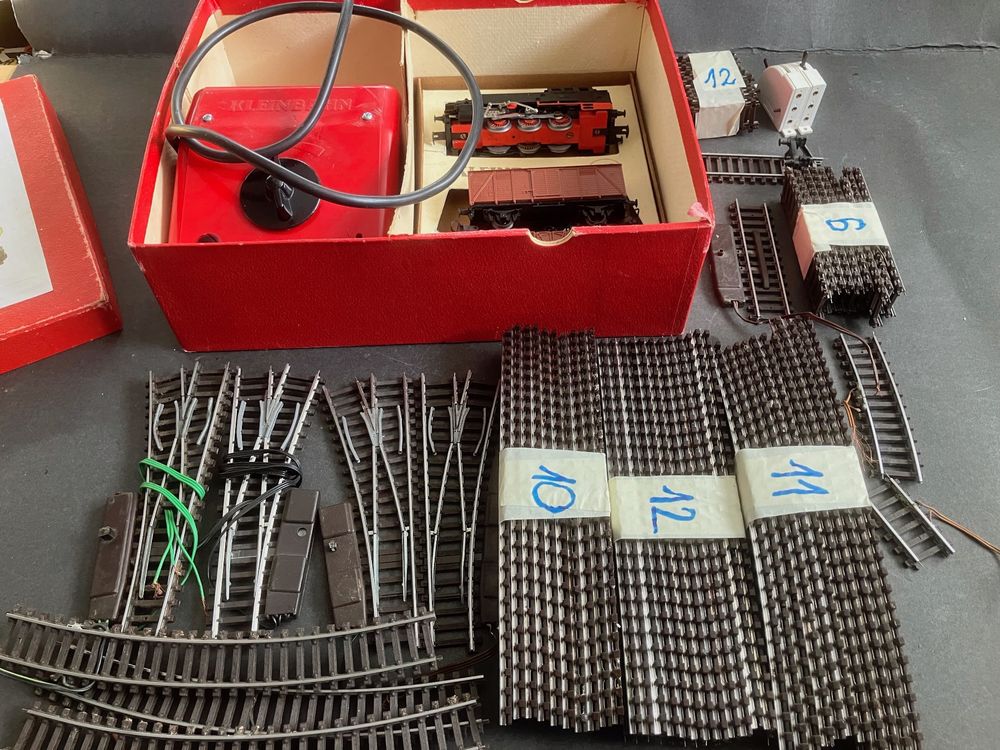 Kleinbahn Schachtel mit Zug, Trafo, Schienen, Weichen, etc. (Gebraucht ...